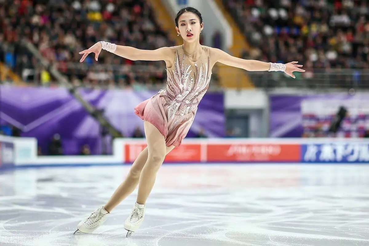 Chen Hongyi: An ice beauty as graceful as a dragon, she is not ready to ...