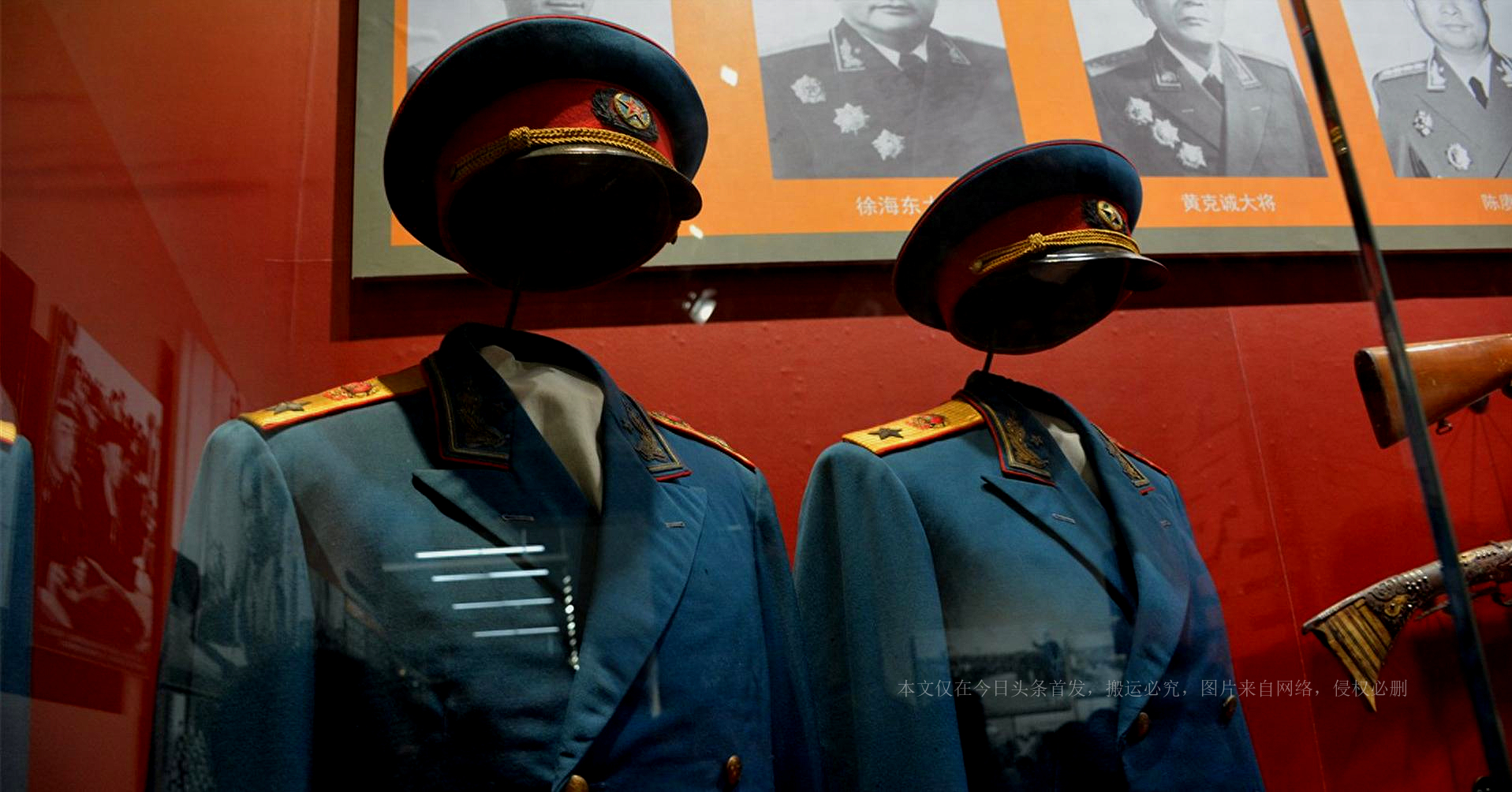 Zhu De ranks first among the ten marshals, but his military rank order ...