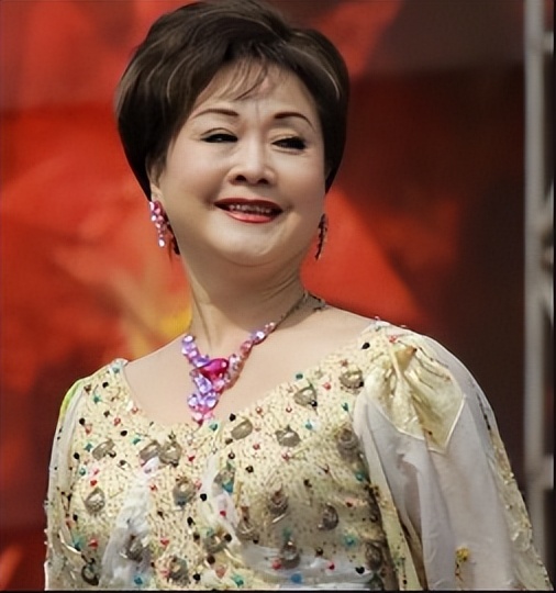 Li Guyi: The tears and ups and downs behind the glory, what is her life ...