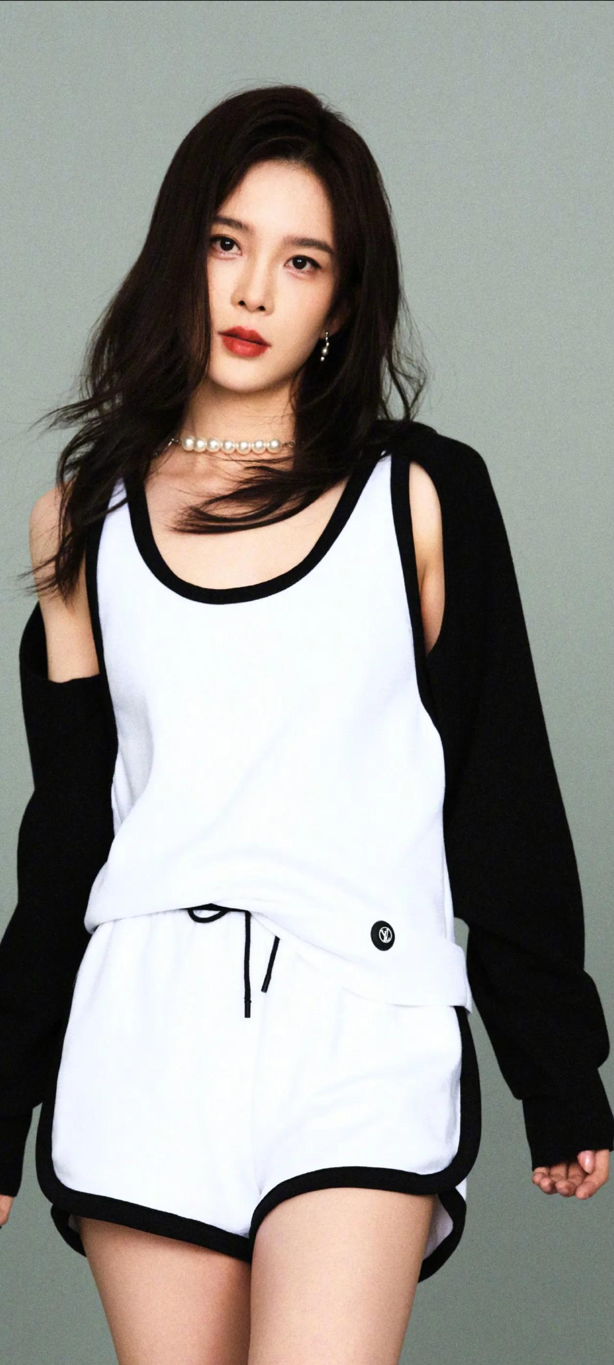 Sexy and charming Zhao Yingzi - iMedia