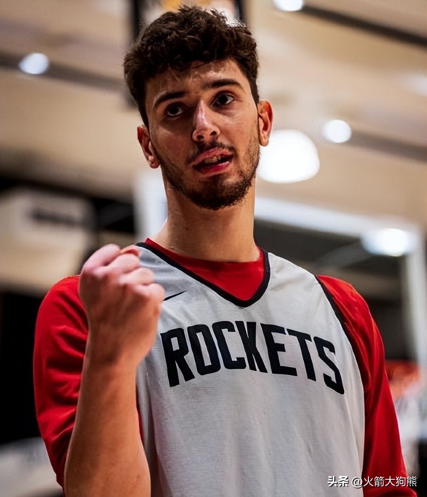 Only cut 17+11 together! Silas made demands on the Rockets Twin Towers ...