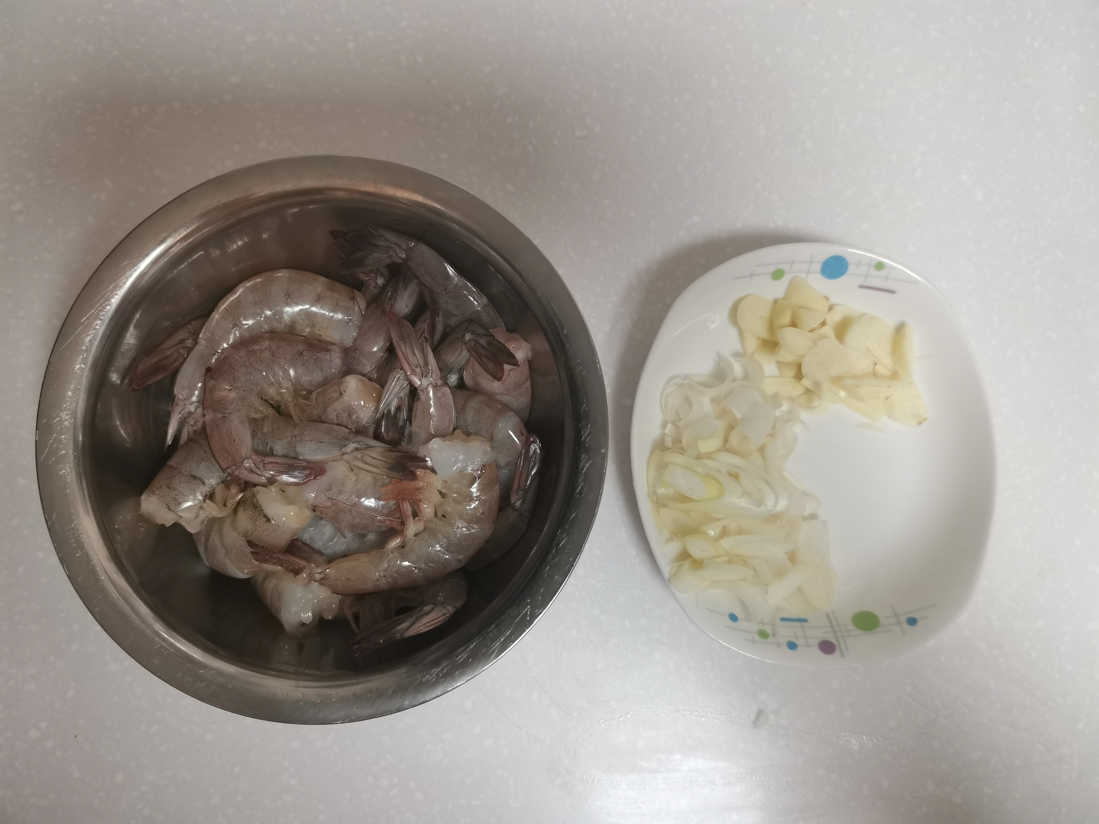 Braised Prawns in Oil for Office Workers' Lunch (Less Oil Version) - iNEWS