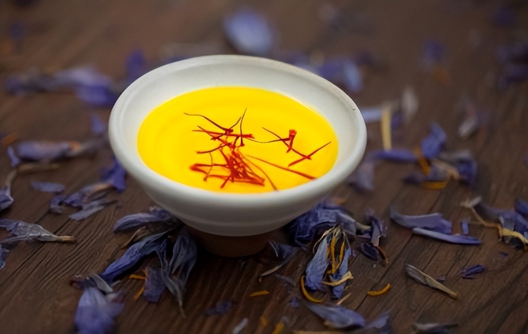 What happens if you drink saffron water for a long time?Reminder: try ...