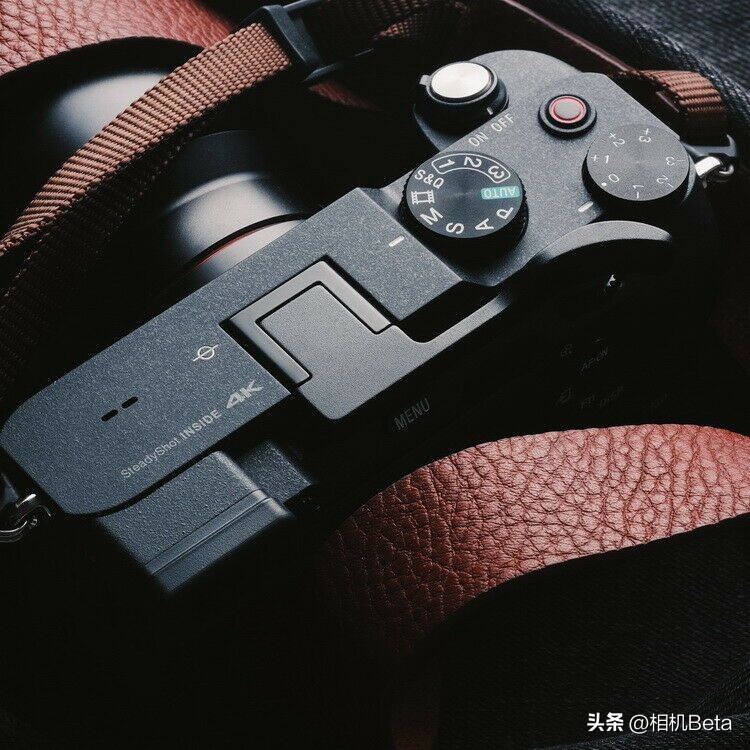 On the 29th of this month, Sony 2 camera 1 mirror will be released soon ...