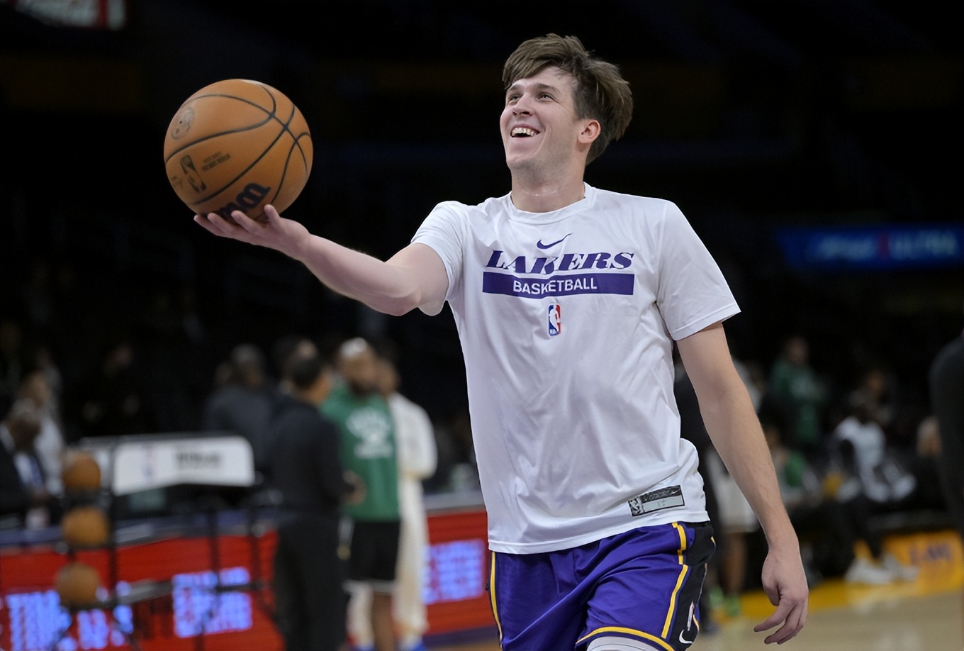 Great! The Los Angeles Lakers "won" a 35+6+6 talented guard with a ...
