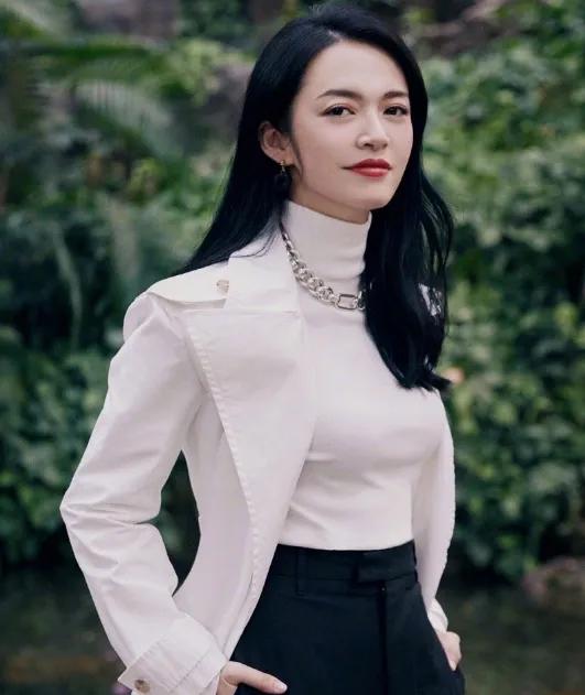 Sexy mature big mouth Furong Yao Chen - iMedia