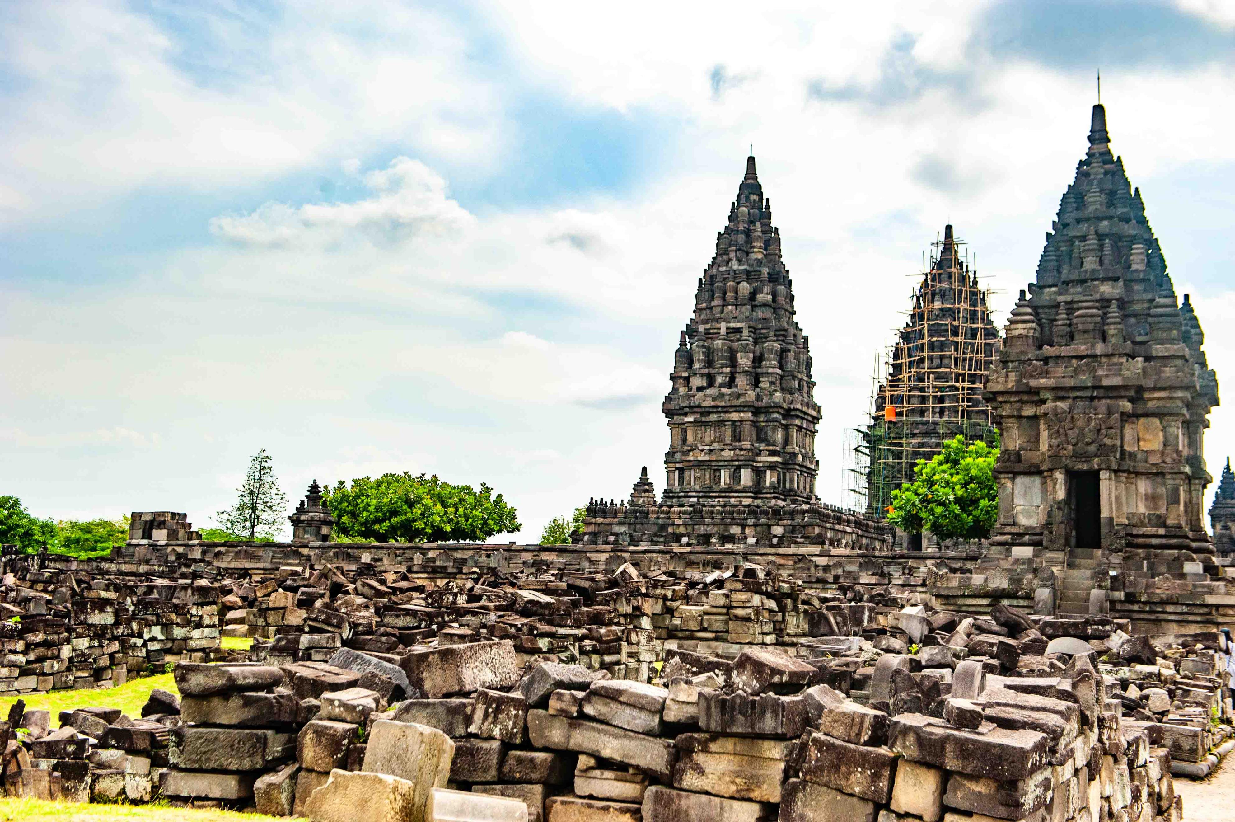 The most beautiful temple in Indonesia is a world-famous sunset holy ...