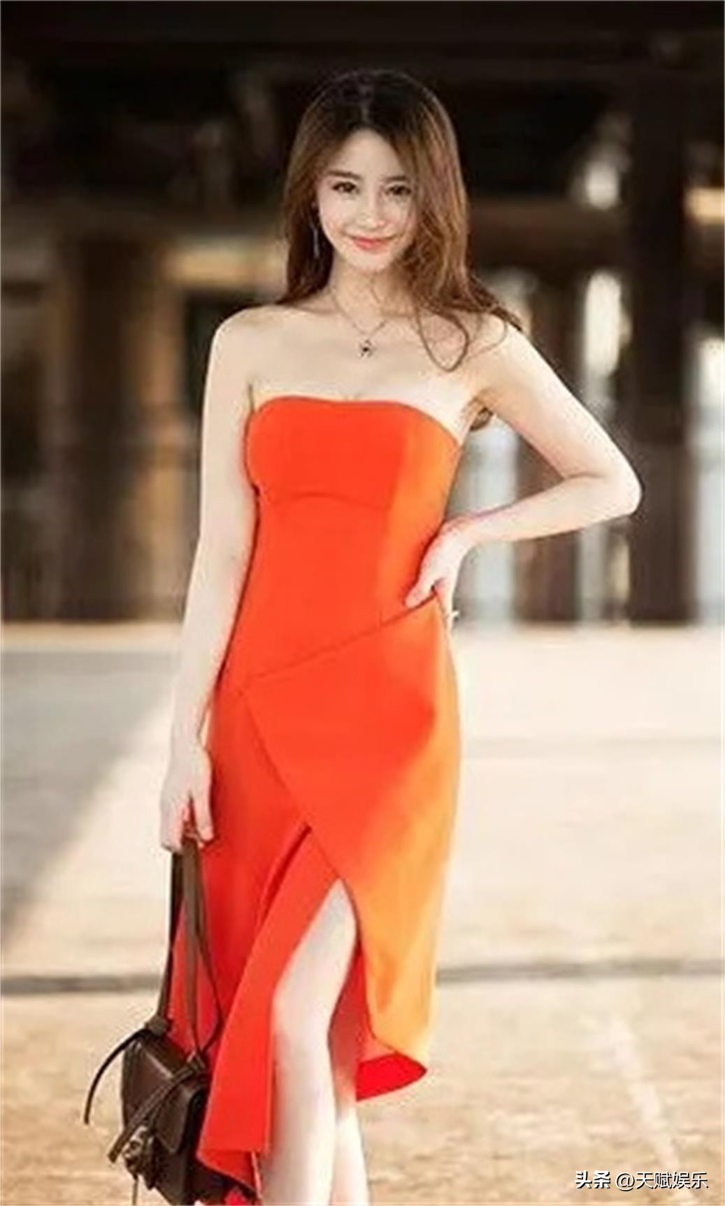 Actress Qiu Yinong in the 56-episode TV series "Workplace is a ...