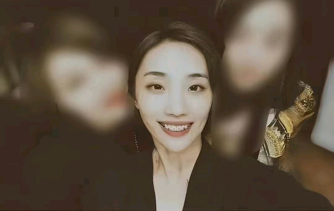 Huang Xining has average looks, why would Hu Ge marry her?I can only ...