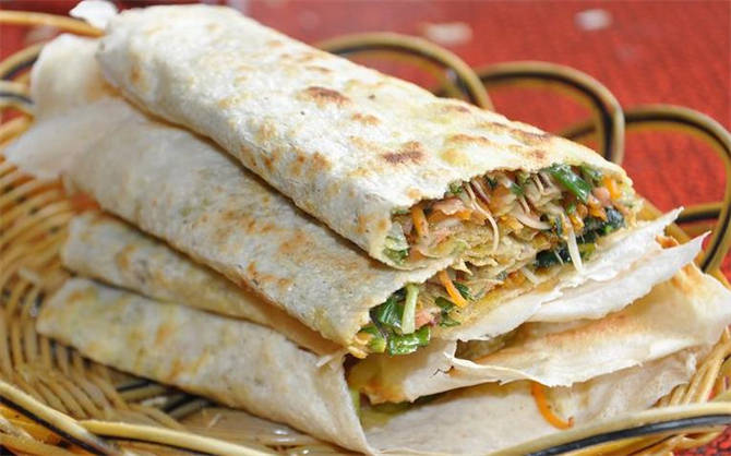 The practice of breakfast pancakes is simple and nutritious, one piece ...