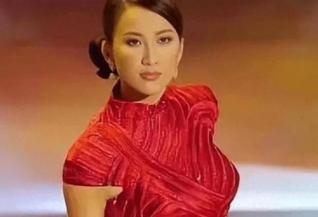 Coco Lee's original cemetery was revealed, it is the same place as Yao ...