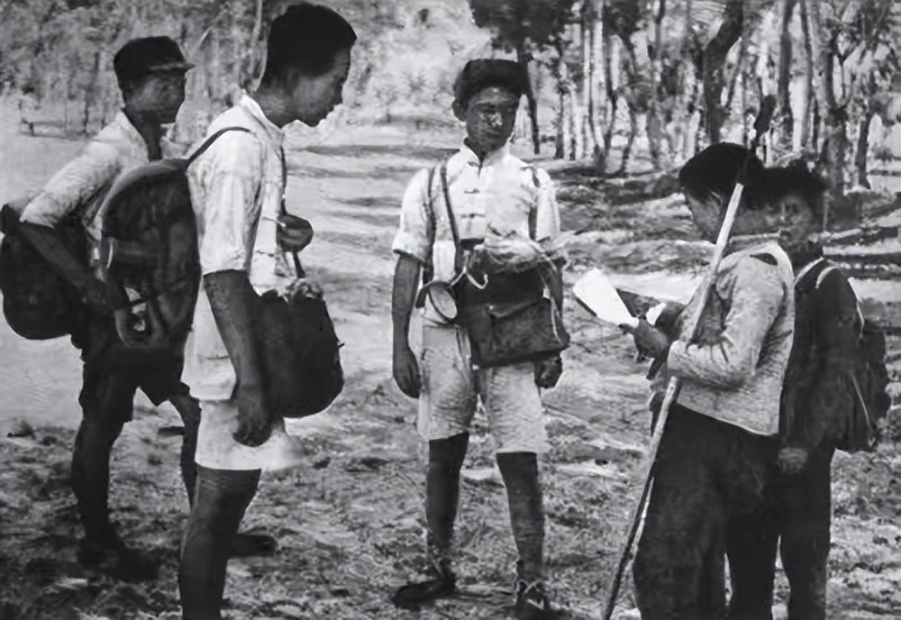 He was promoted to battalion commander by General Su Yu and was awarded ...