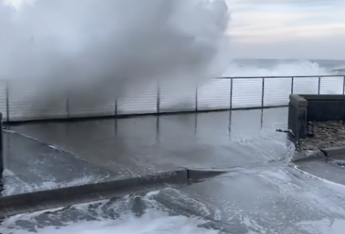 Tonga's epic volcanic eruption has a huge impact on the world.Netizen ...