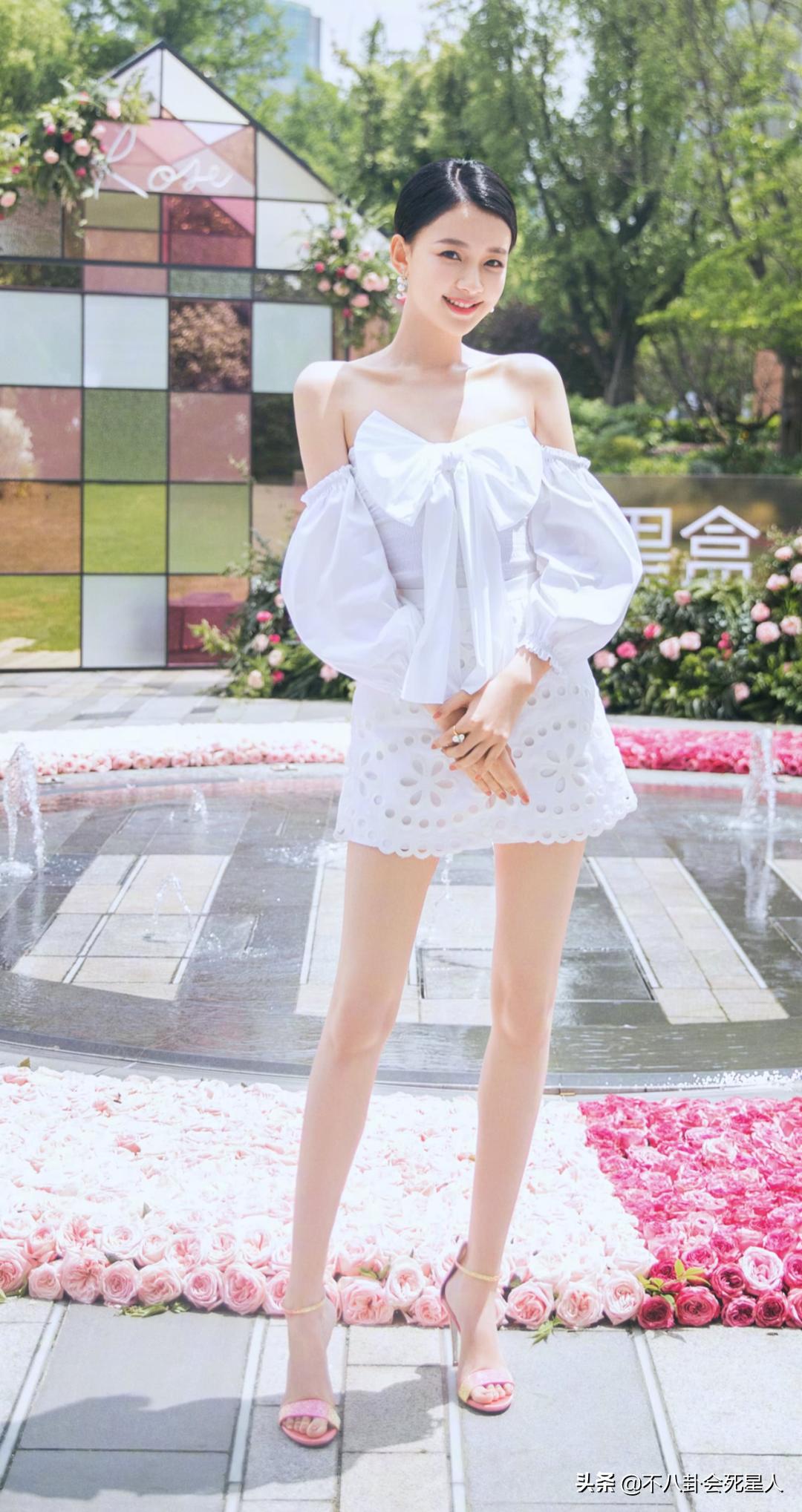 Look at the legs first!These 14 female celebrities have long legs and ...