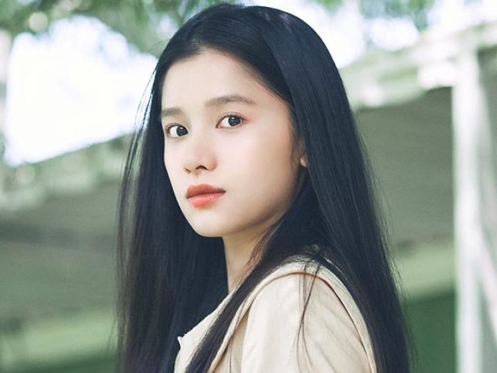 Zhang Jingyi partners with Hu Yitian, the new costume drama "Xi Huazhi" is officially announced ...