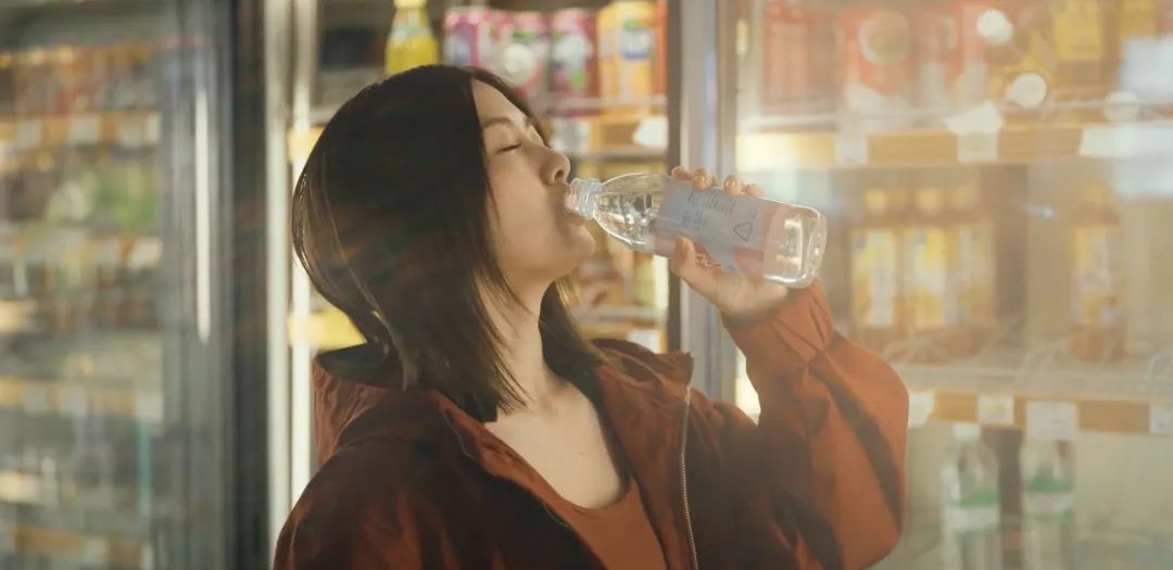 "Invincible Beautiful Legs" Mai Shiraishi, Queen of Photos, Domineering ...