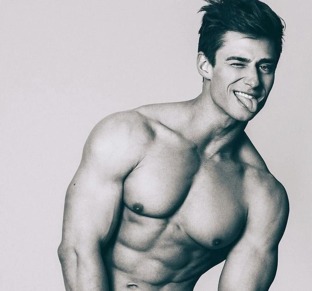 American small fresh meat fitness coach male model muscular handsome ...