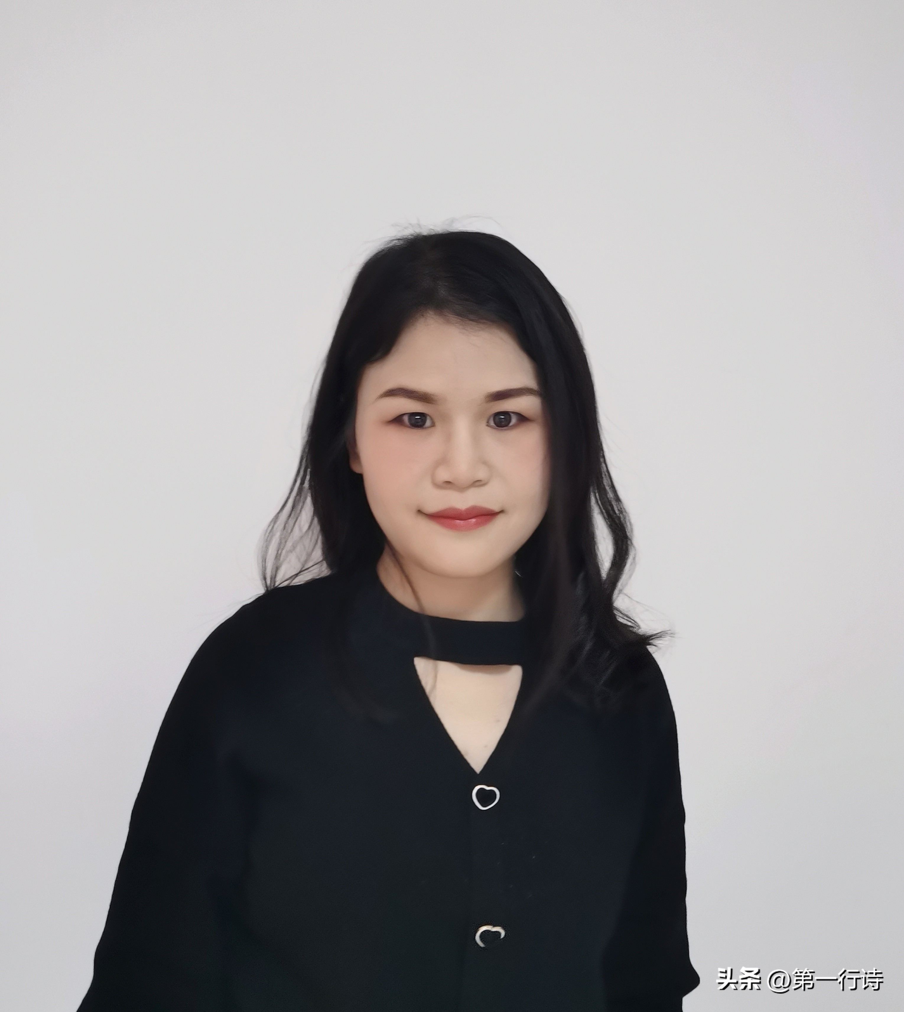 Picture book painter Jinghe: Walking along the river, forgetting the ...