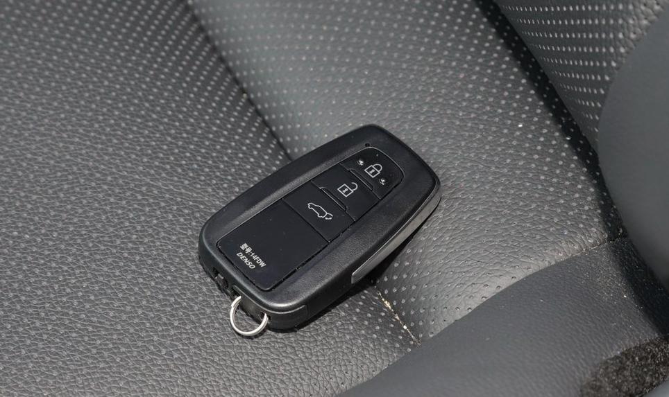 Brand new Direct Shift-8AT gearbox, four-wheel independent suspension ...