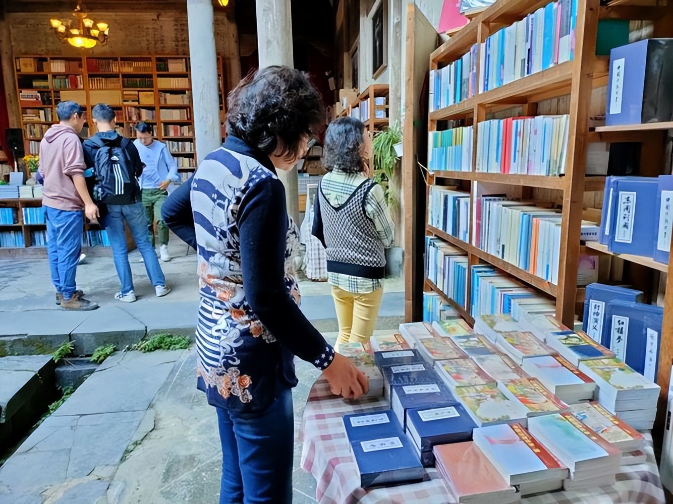 The most beautiful bookstore in China hidden in the ancient village of ...