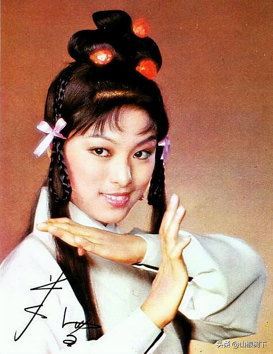 Comparison of 8 versions of Huang Rong, which one do you like best ...