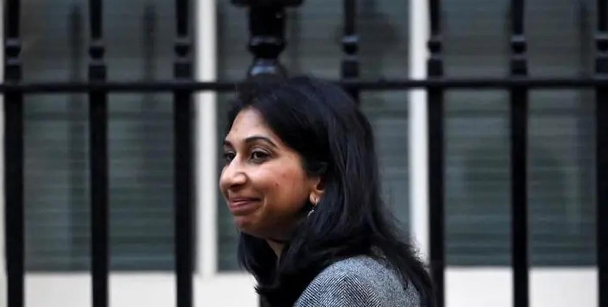 Unable to help but get angry, the British Prime Minister "angrily ...