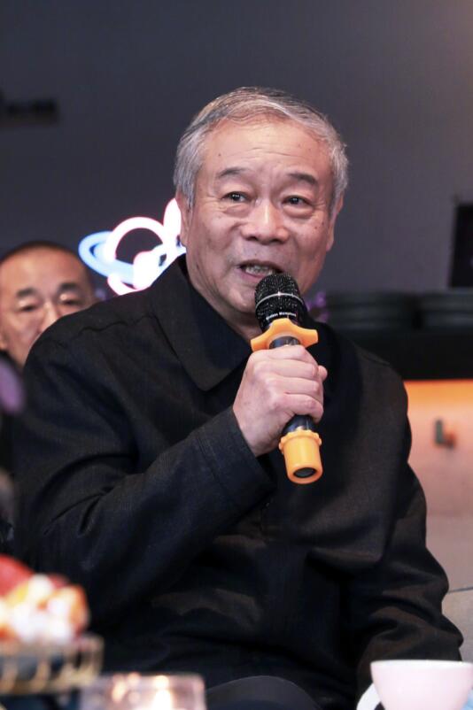 One month after director He Ping passed away, Feng Xiaogang, Chen ...