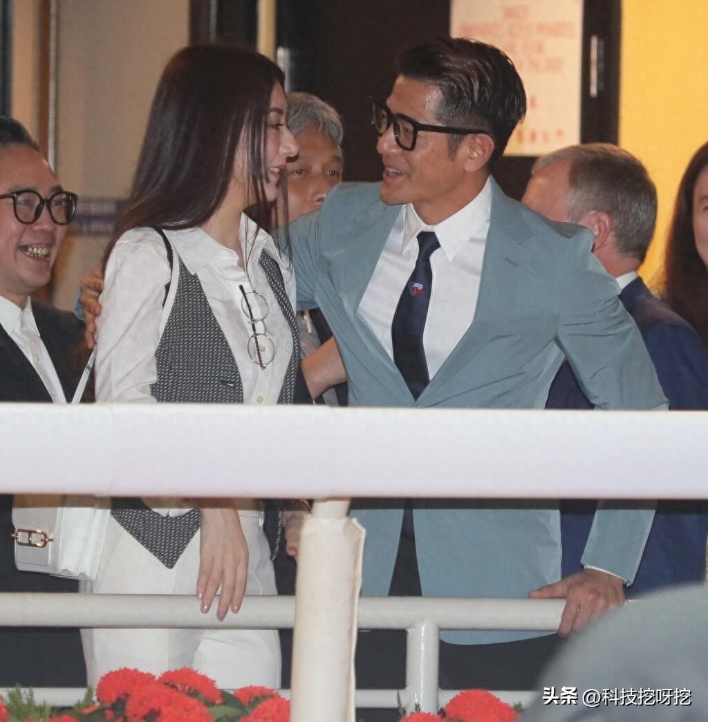 Aaron Kwok and his wife are so beautiful - iMedia
