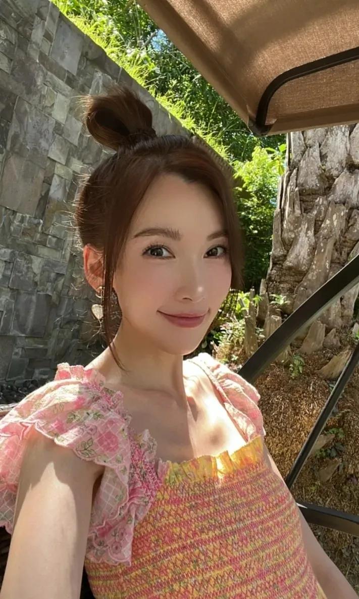Beauty Appreciation - Issue 97 - Chen Ruoyi - iNEWS