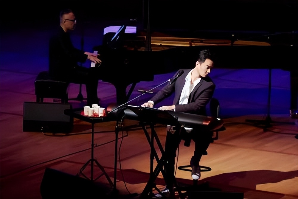 Love fairy tales in the cultural and art circles - Wang Kaili appeared ...