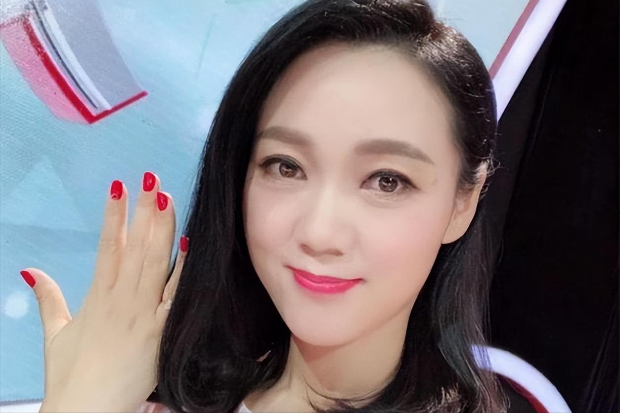 Zhou Qun was urgently admitted to the hospital for heart surgery. He ...