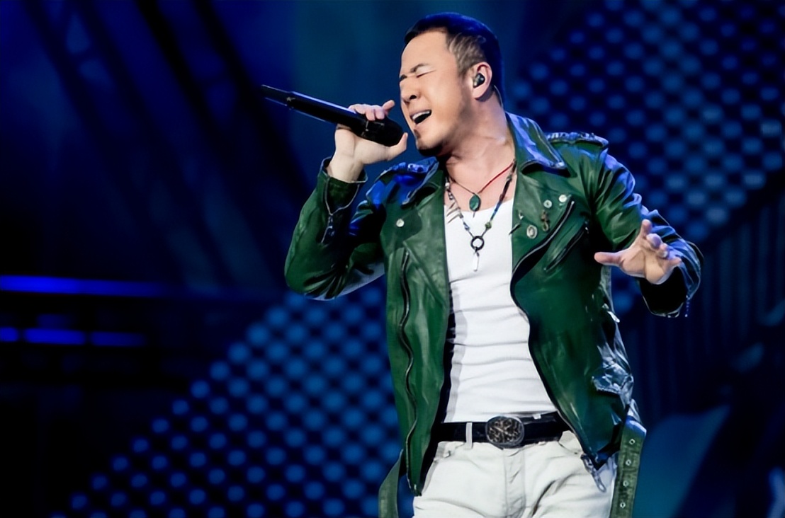 Singer Yang Kun: From the front line of the music scene to "disliked by ...