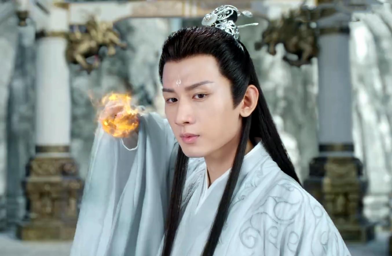 Yang Zi and Cheng Yi's "Agarwood is like crumbs" premiered, "Sifeng ...