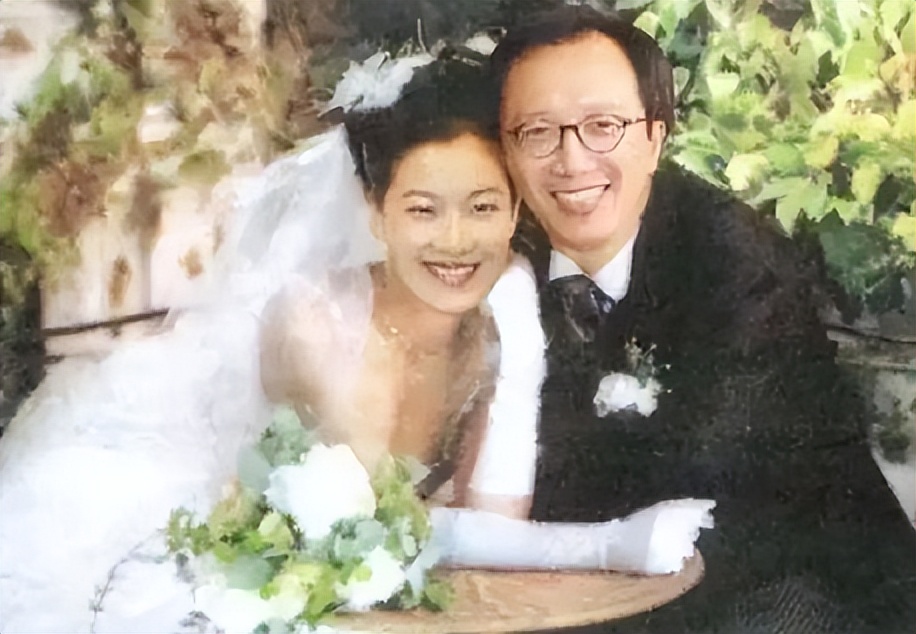 Hong Kong media revealed that Fu Mingxia divorced, left the house, and ...