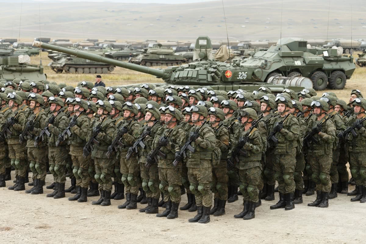 Armies of various countries: How many people are there in a division, a ...