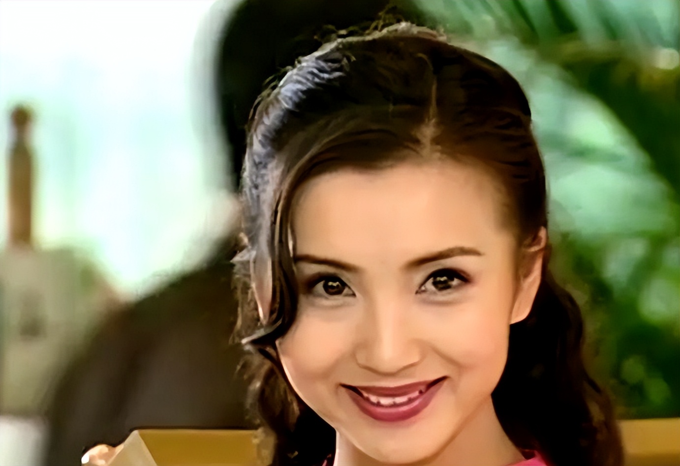 6 "Natural Fox Eyes" Actresses, Blinking Like a Discharge, Their Eyes ...