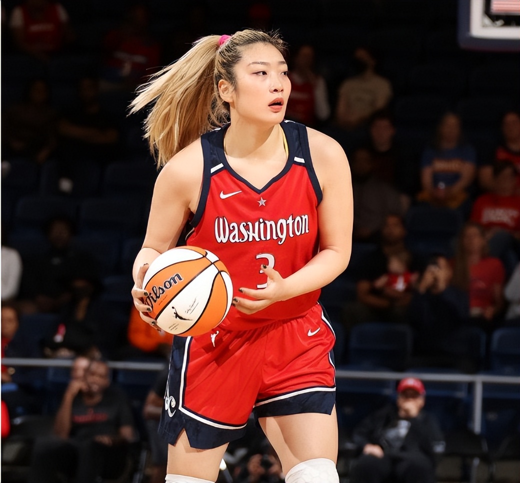 Ignore Zhang Long's ex-wife broke the news! Li Meng watched the WNBA ...