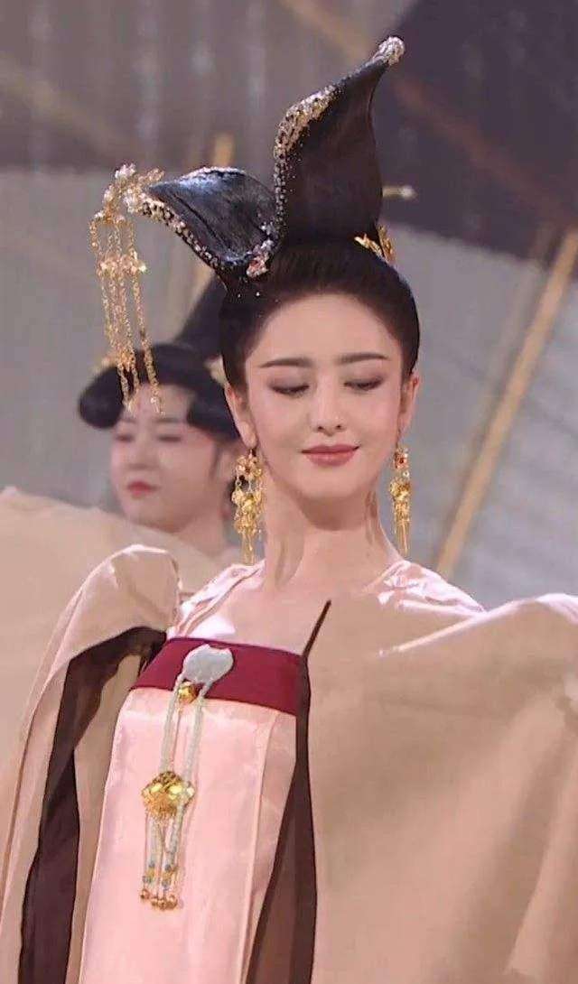 In the prosperous age of Kaiyuan, Yang Fei came, how proud of Tang ...