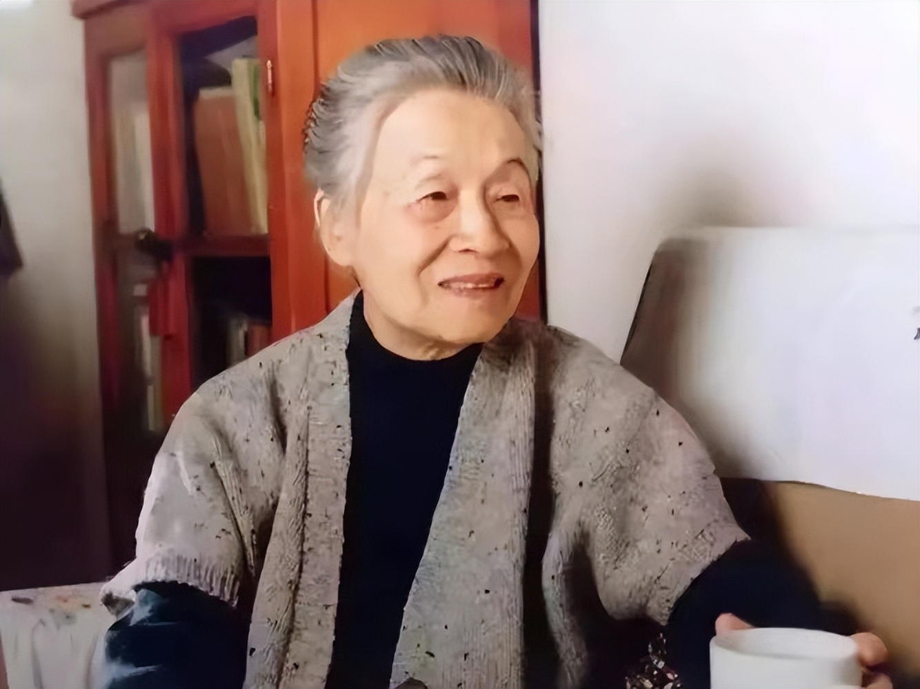 Yang Jiang: The dignity of a person does not depend on his status or ...