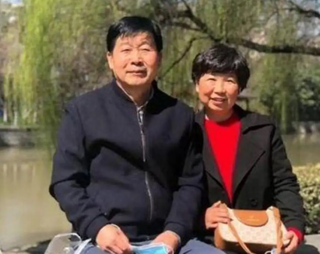 Outrageous!The divorce information of Du Xinzhi and Guo's father was ...