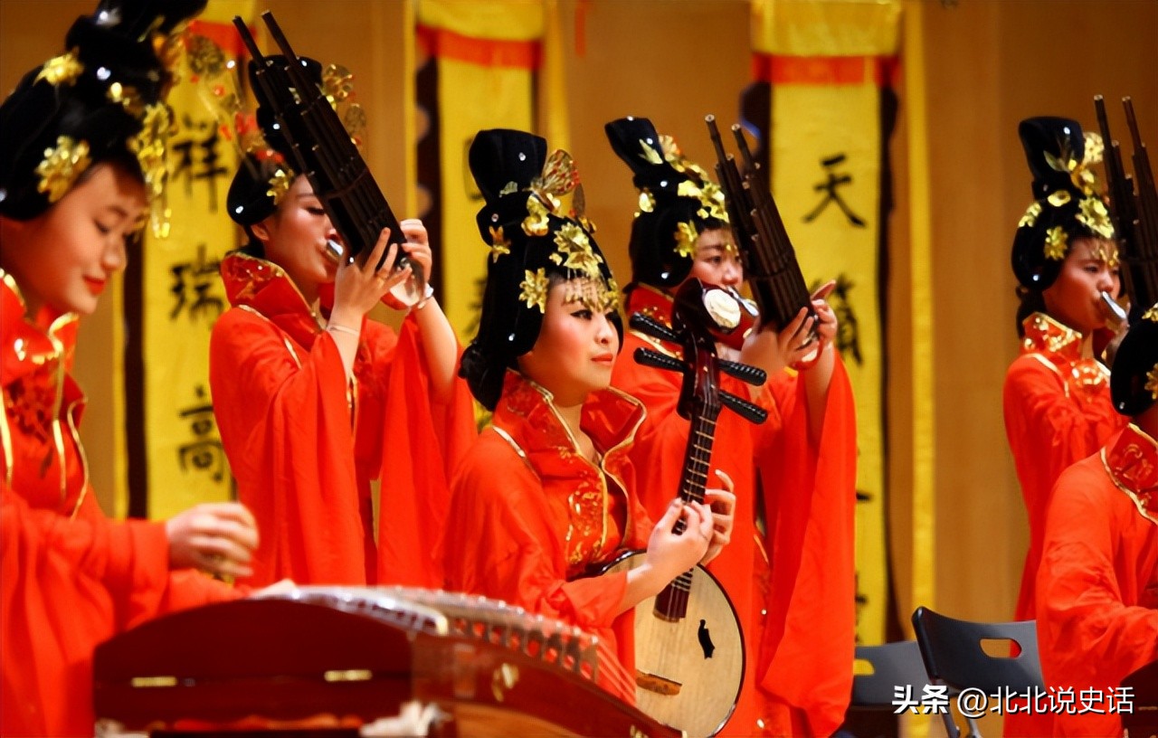 Folk music, palace music and religious music, a splendid monument in ...