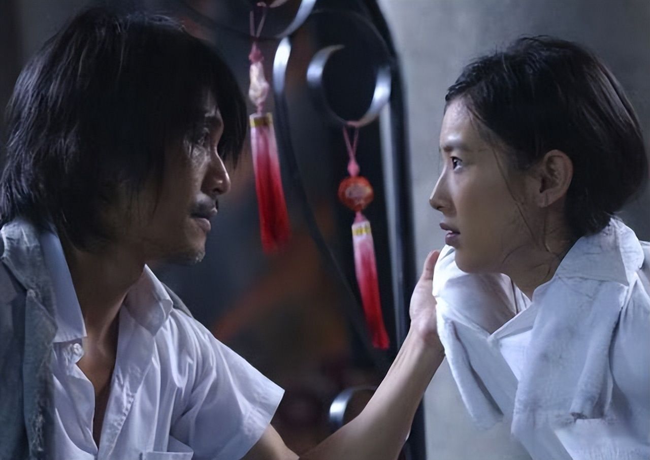 Remember the ugly girl "Buck Tooth Zhen" in "Kung Fu"?The ...