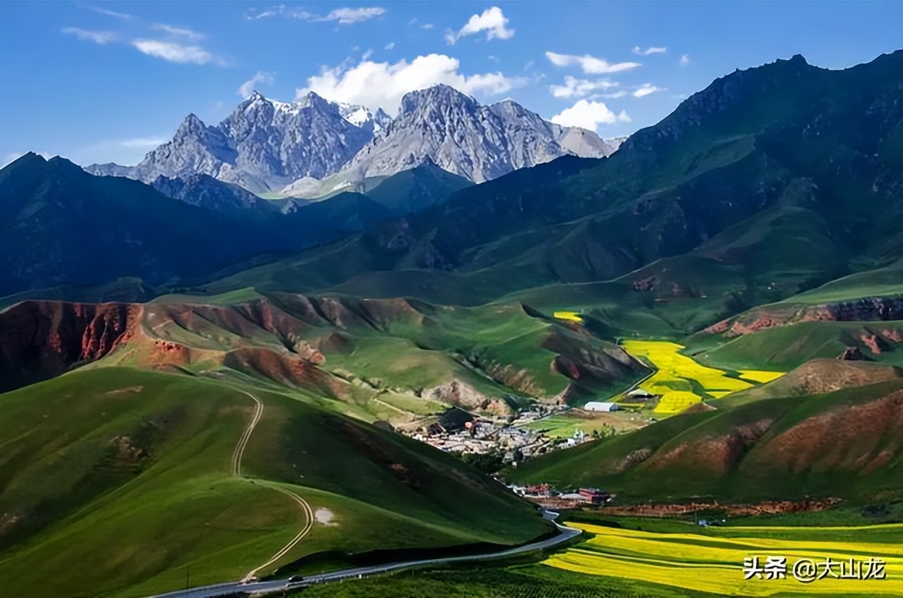 Hidden on the edge of the Qinghai-Tibet Plateau, the valley basin in ...