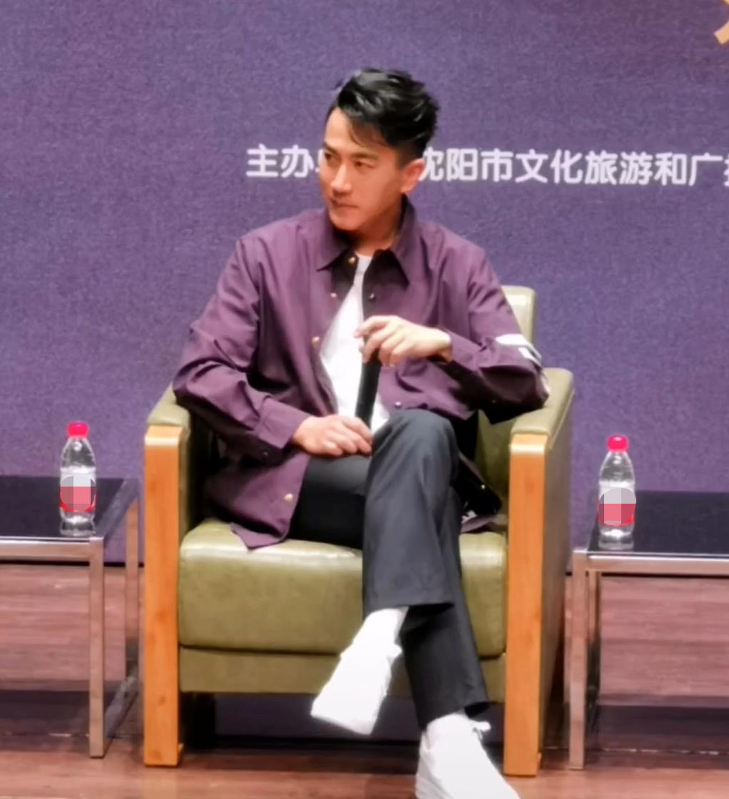 Hawick Lau's image as a male god is shattered? At the age of 46, it's ...