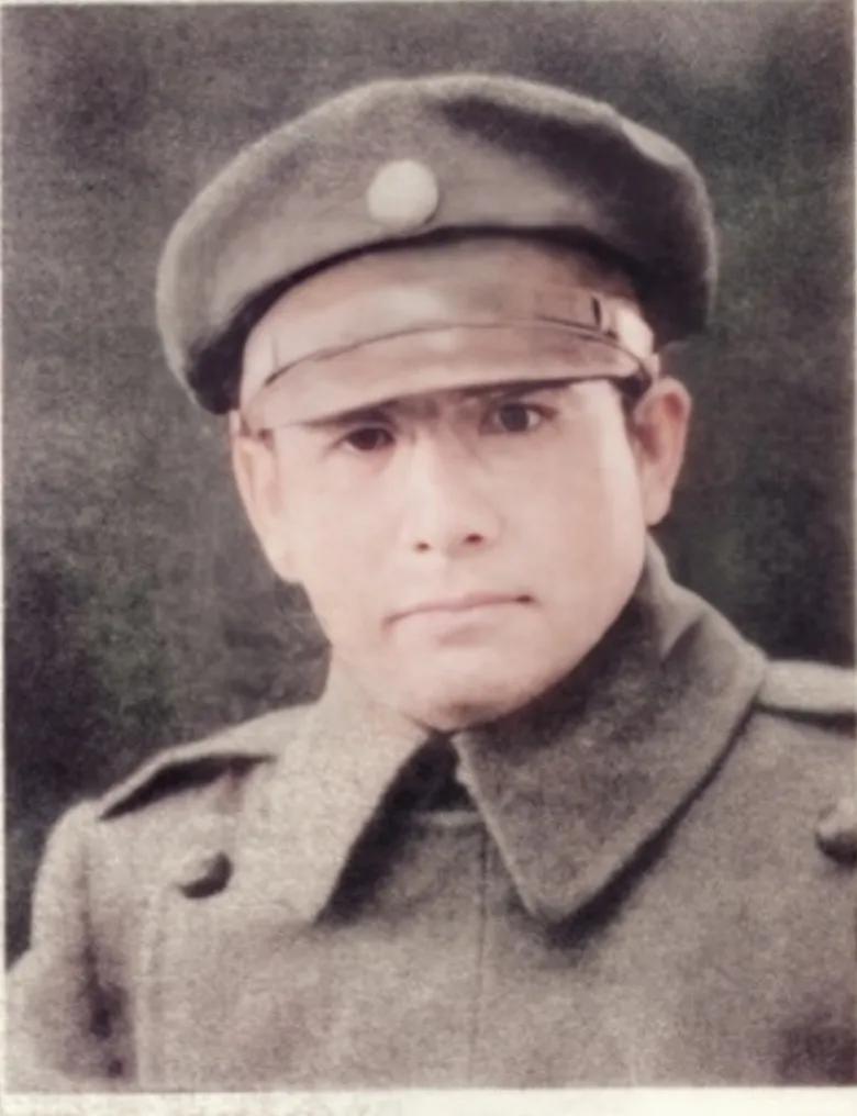 In 1945, Zhang Lingfu was at the Army University, a rare photo, just ...