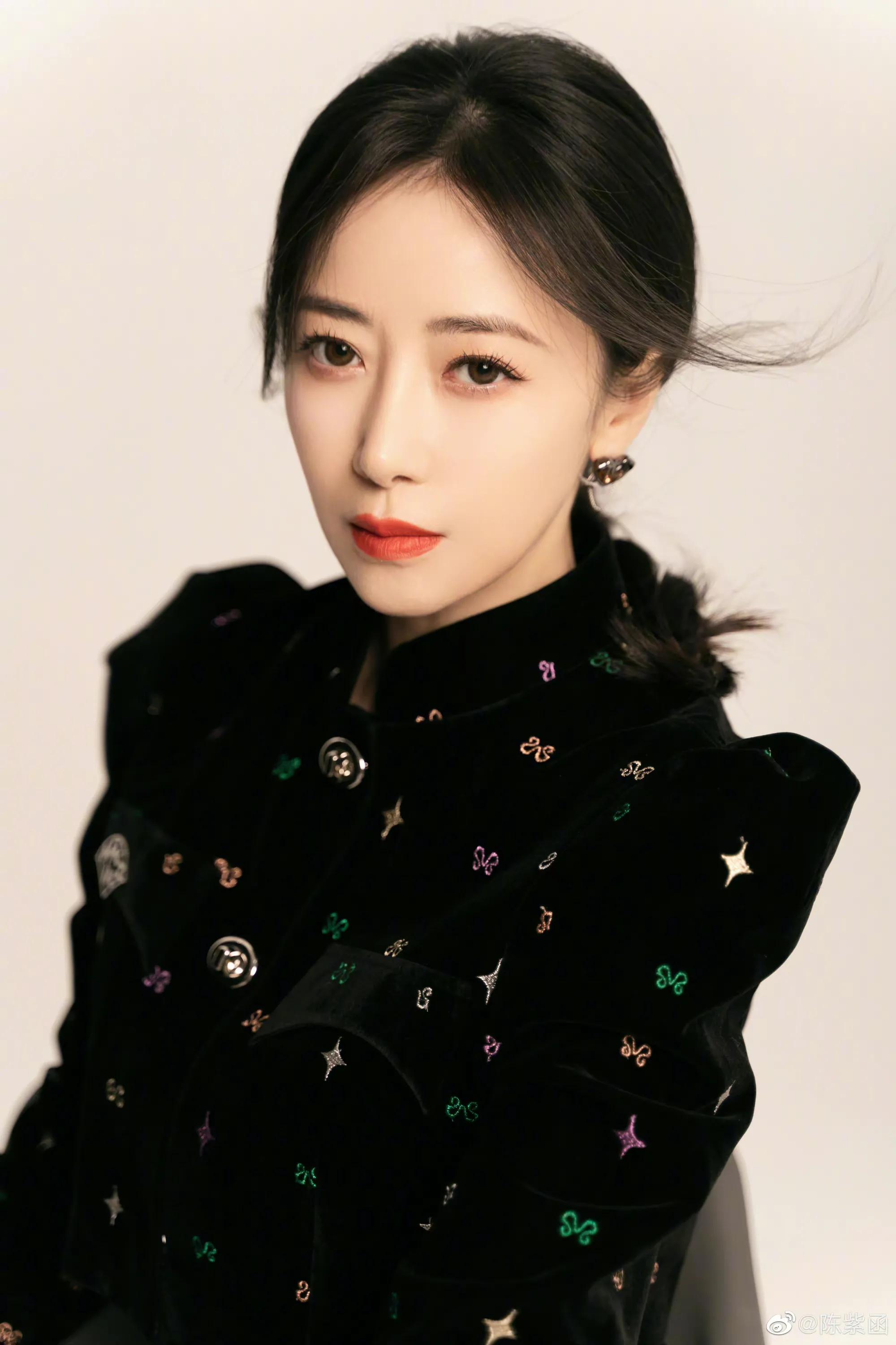 Chen Zihan's beautiful picture - iNEWS