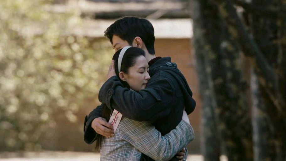 "The Sea in the Dream": Ye Guohua embraces the beauty, but He Hongling always has Xiao Chunsheng ...