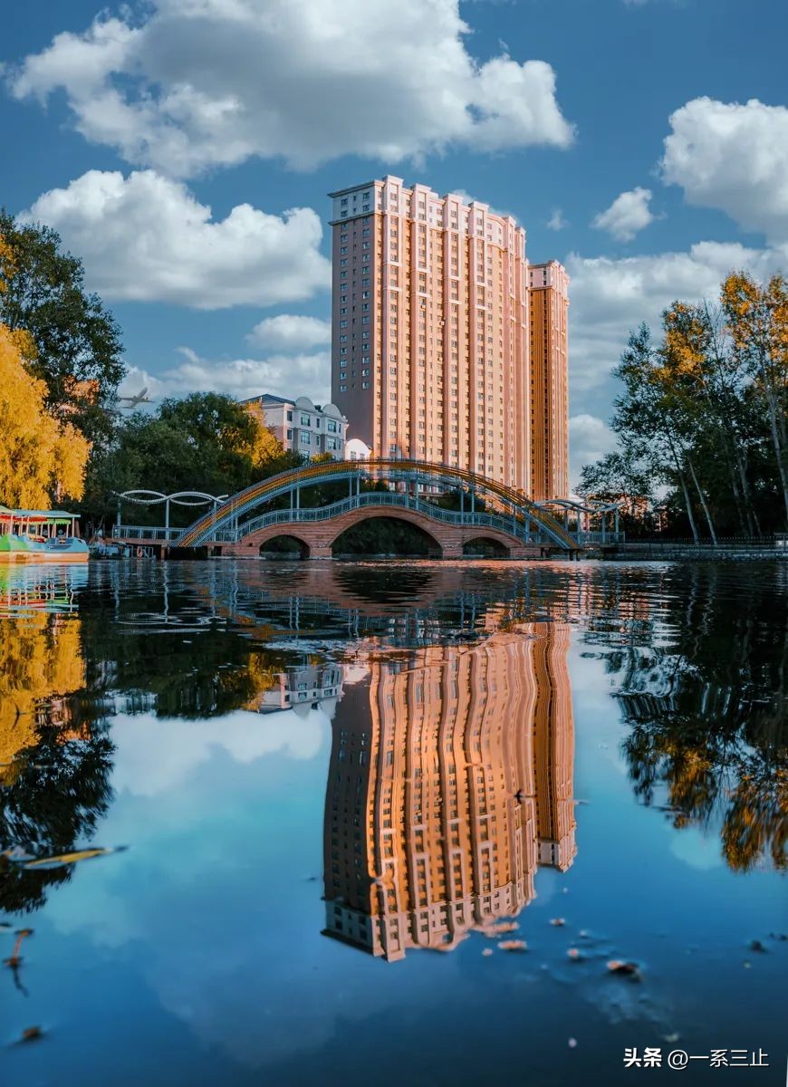 I felt the delicate Jiangnan style in the iconic square of Hailar ...