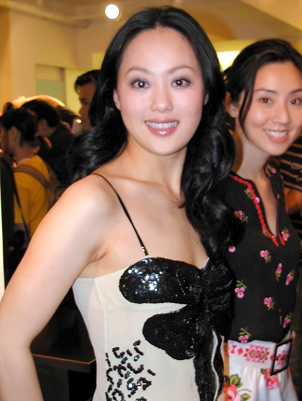 60-year-old Zhang Xiaohui appeared in Shanghai. It is difficult to look ...