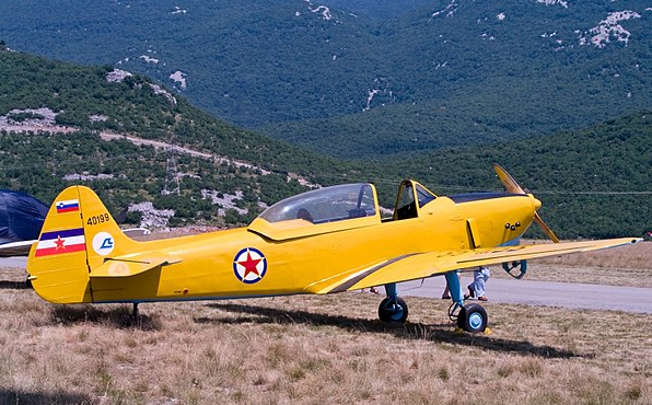 Interesting aircraft 7 flying on its stomach - Yugoslav Icarus 232 and ...
